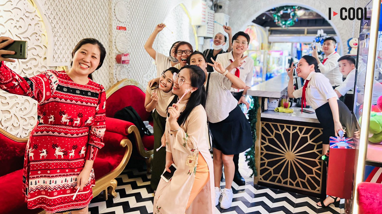 HỆ THỐNG KARAOKE ICOOL TRI ÂN THẦY CÔ GIÁO NHÂN NGÀY 20/11 - ICOOL KARAOKE